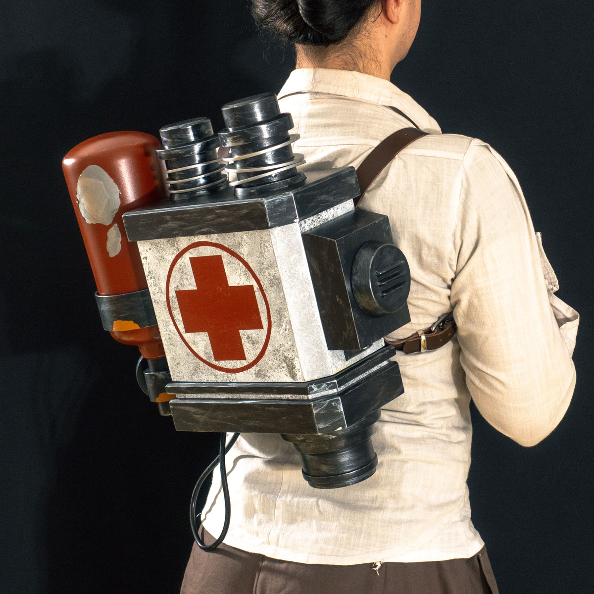TF2 "Metal" Medic Backpack | Team Fortress 2 Cosplay Prop – Arkan Cosplay