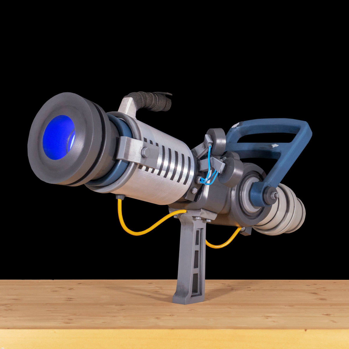 TF2 Quick-Fix | Team Fortress 2 Cosplay Prop – Arkan Cosplay